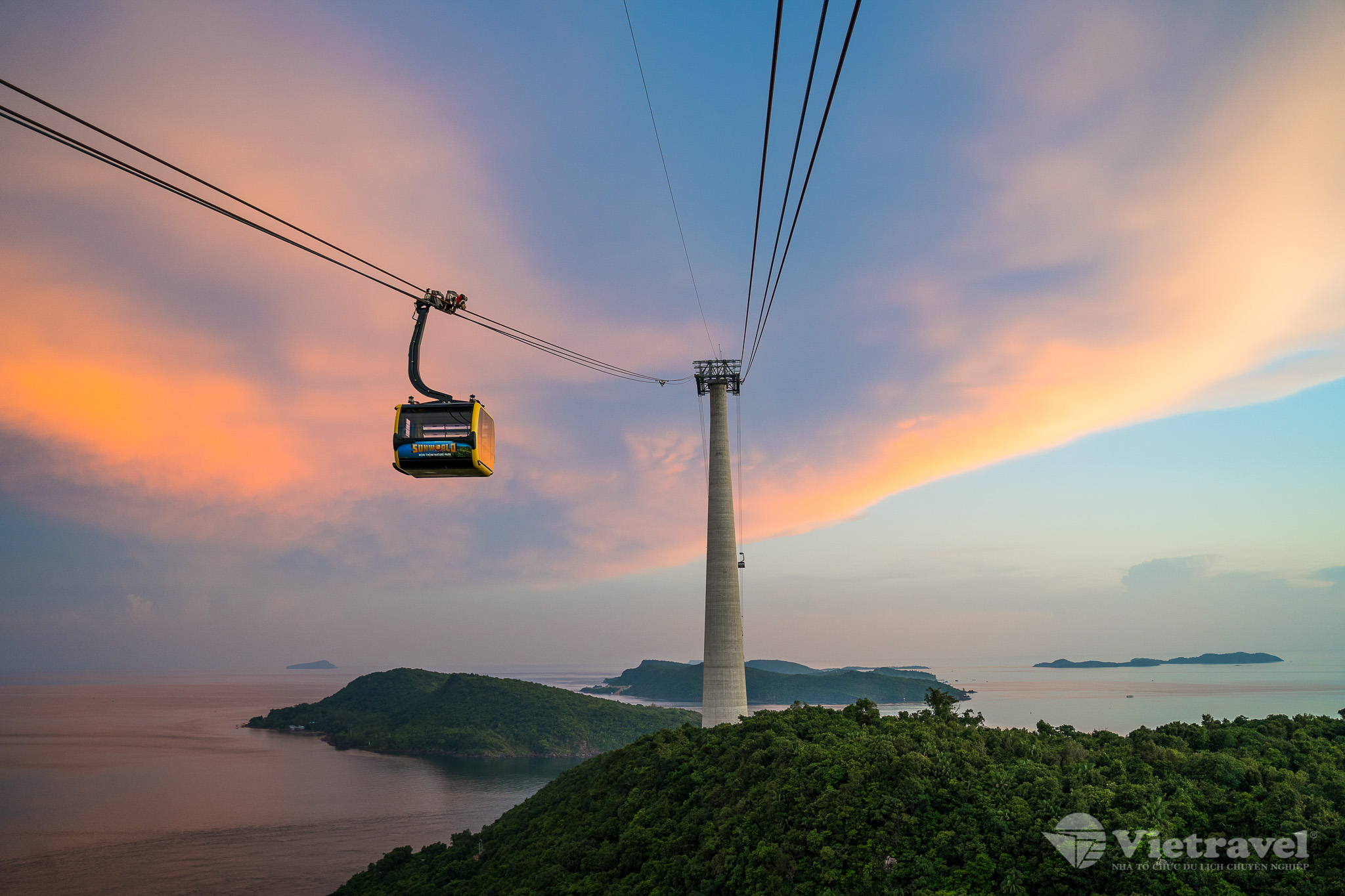 Phú Quốc: Thành phố không ngủ Grand World - Chợ đêm Vui Phết - Kiss ...